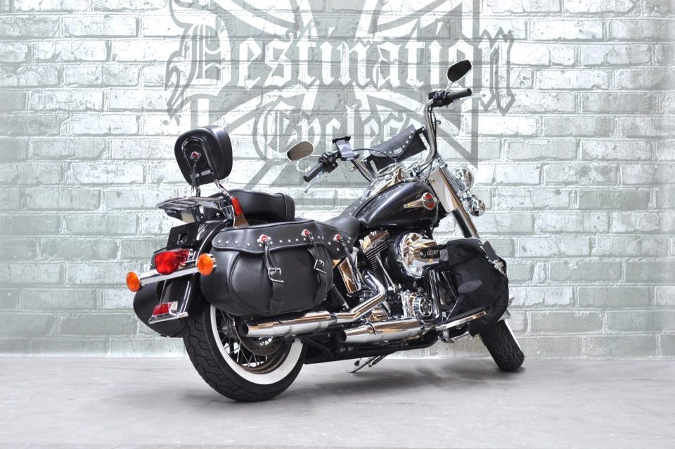 2017 Harley-Davidson Heritage Softail Classic FLSTC | Destination Cycles