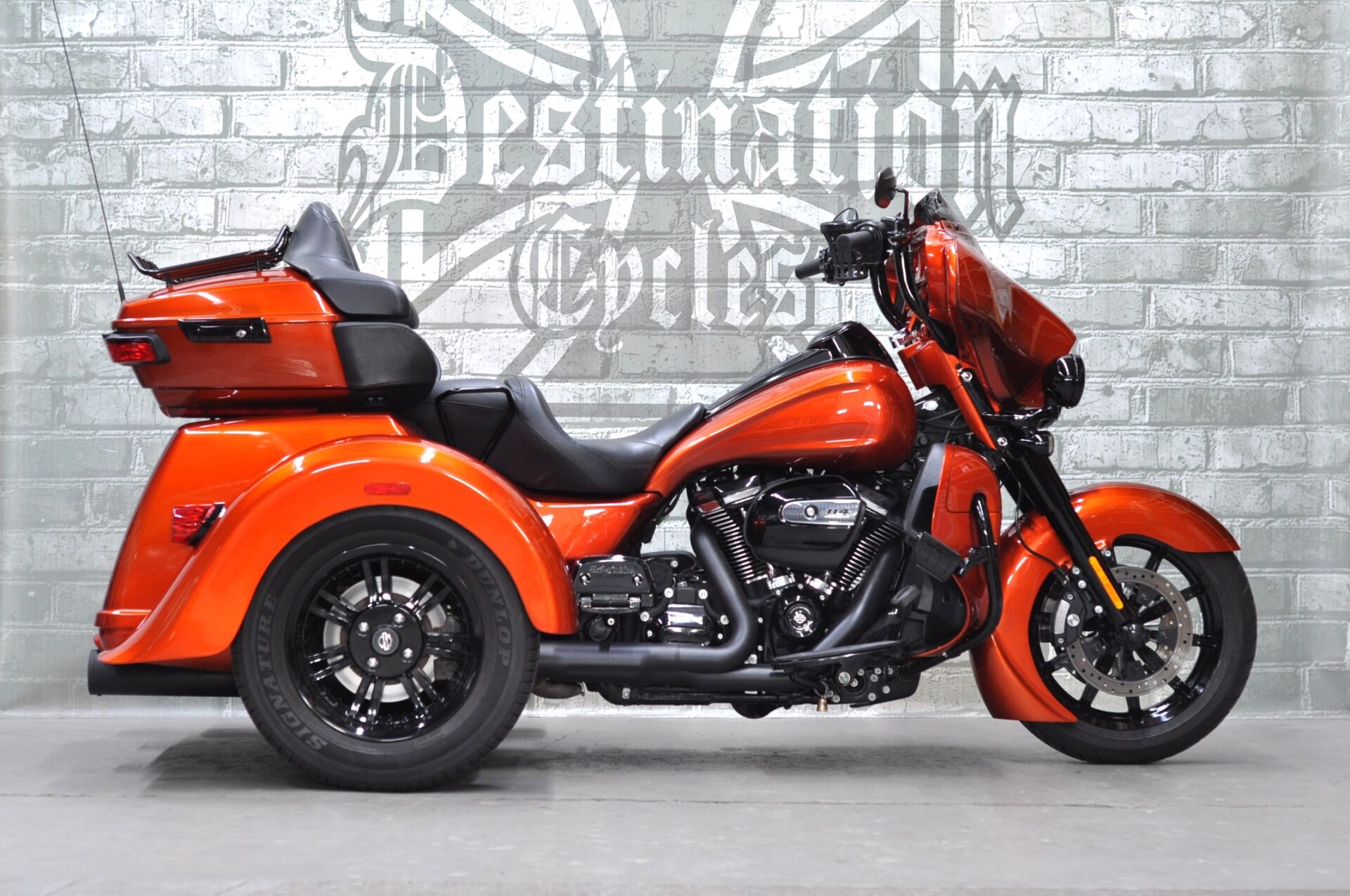 2019 Harley-Davidson Tri-Glide Ultra FLHTCUTG | Destination Cycles